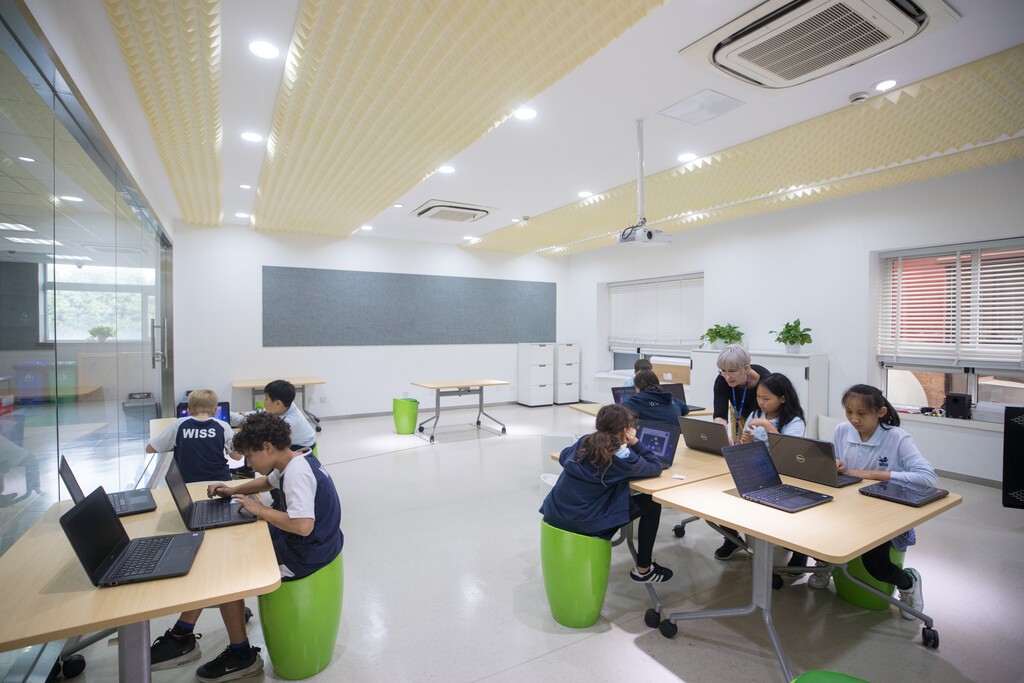 Western International School of Shanghai: Details, Fees and Reviews