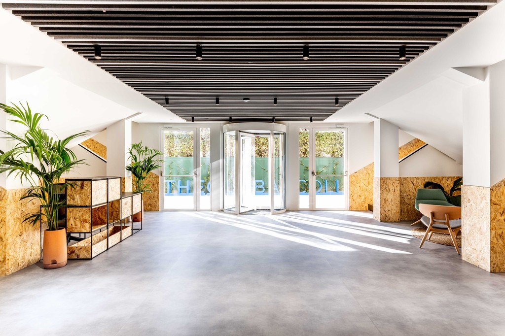 The Global College: Details, Fees and Reviews