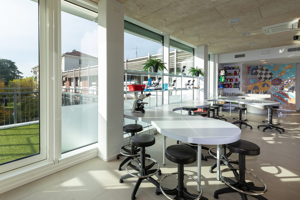 Bilingual European School: Details, Fees and Reviews